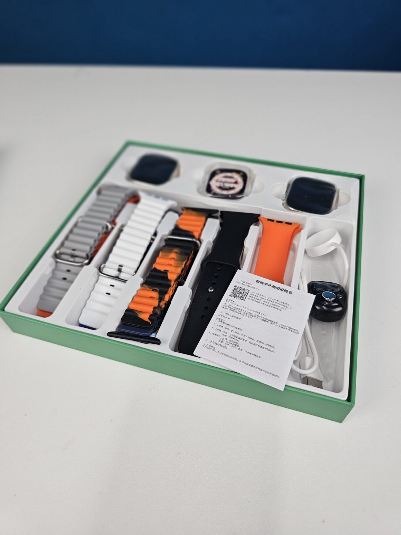 New Y70 Ultra Couple Smartwatch With 13 Straps & Digital Tazbi